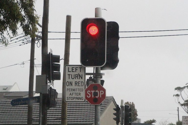 The Case For Left on Red . . . - EPautos - Libertarian Car Talk